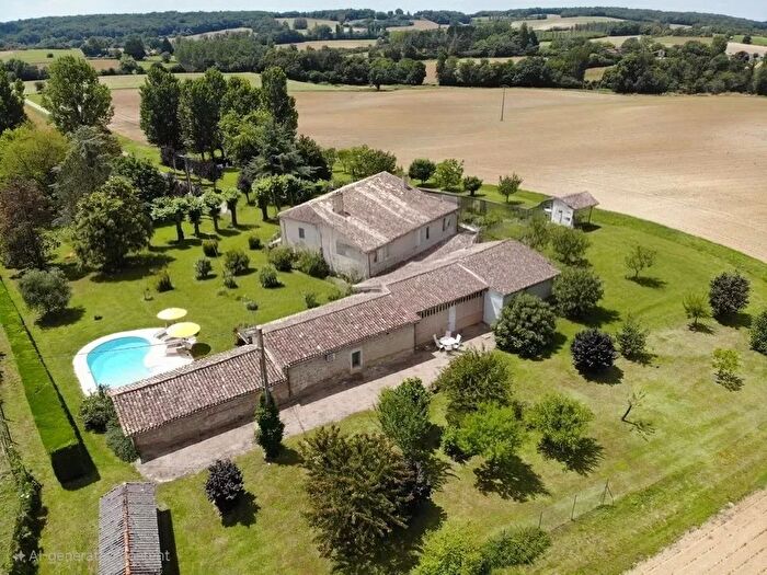 Maison 14 pièces à vendre - Lauzun