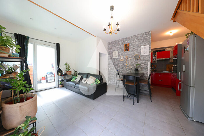 Appartement à vendre - Corbeil-Essonnes, Tarterêts - 4 pièces - 3 chambres