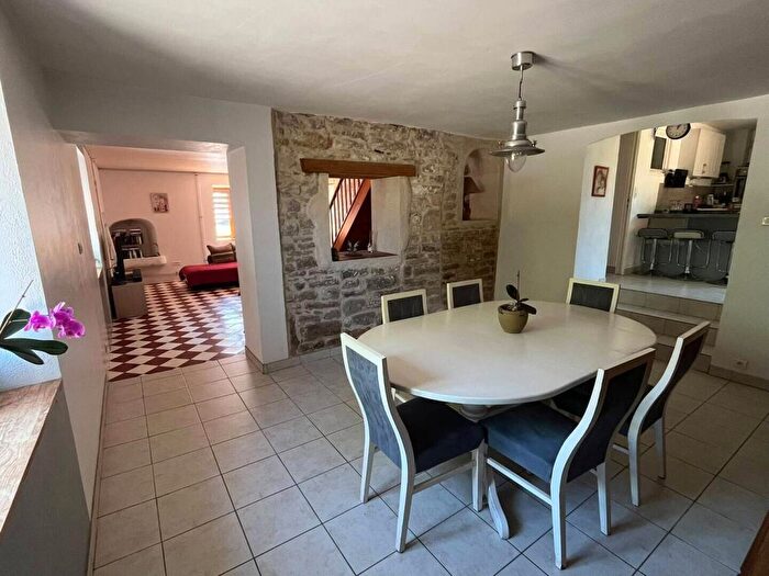 Maison 5 pièces à Saint-Germain-lès-Arlay, à vendre