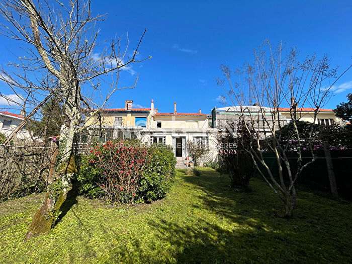 Maison à vendre - Talence, Centre-ville, Université, Lycée - 6 pièces - 4 chambres