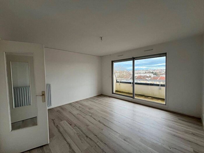 Appartement à louer - Limoges Sud-Portes Férées - 3 pièces - 2 chambres