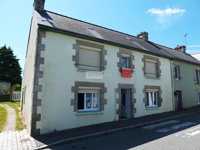 Saint-Caradec-Trégomel : Maison 4 pièces à vendre