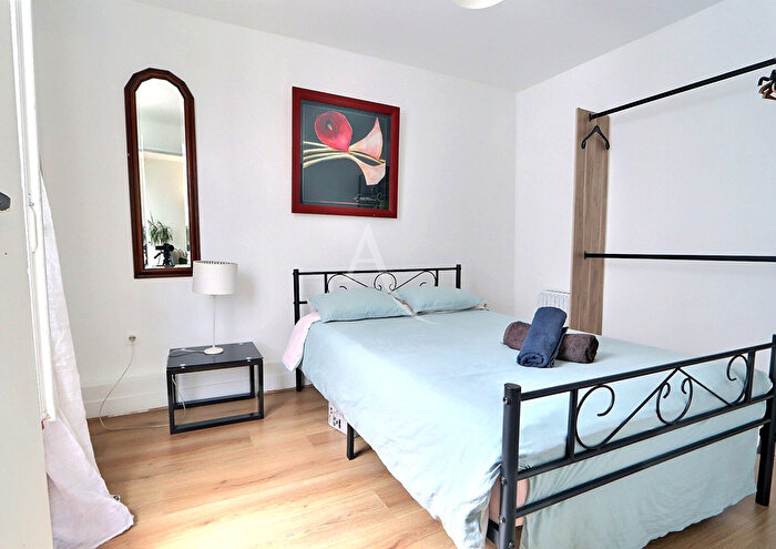 Appartement à vendre - Aubervilliers, Centre-ville, Victor Hugo - 2 pièces - 1 chambre