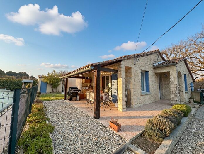 Maison à vendre - Roaix - 5 pièces - 3 chambres