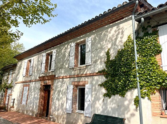 Maison à vendre - Lisle-sur-Tarn - 9 pièces - 5 chambres