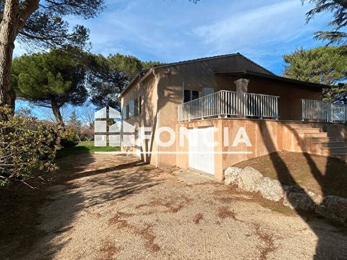 Maison à louer - Montaren-et-Saint-Médiers - 5 pièces - 4 chambres