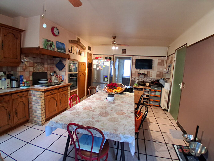 Maison à vendre - Ferrières-en-Gâtinais - 5 pièces - 3 chambres