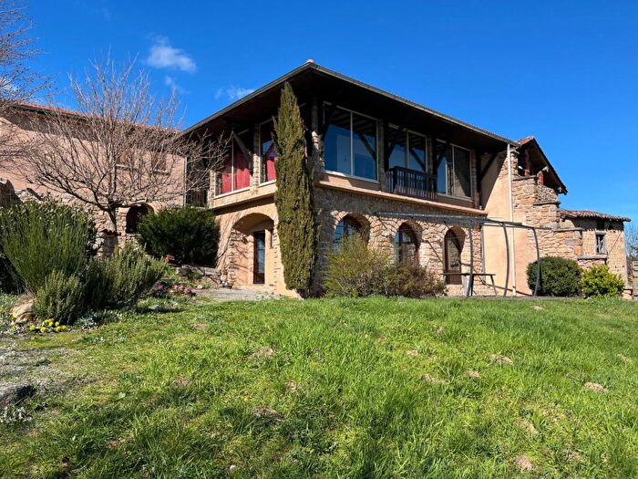 Maison à vendre - Boën-sur-Lignon - 7 pièces - 4 chambres