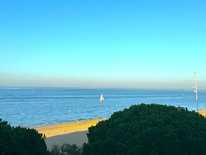 Appartement à vendre - Arcachon, Centre-ville, La Chapelle, Gare - 3 pièces - 2 chambres