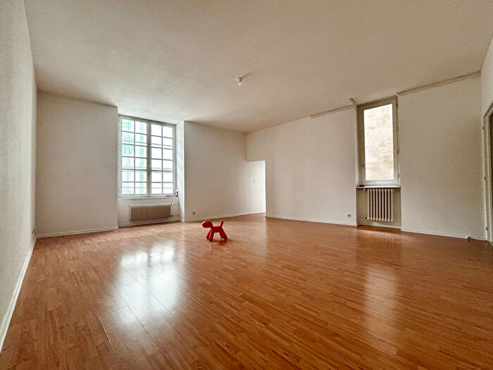 Appartement à louer - Clermont-Ferrand, Delille, Cathédrale, La Gare - 3 pièces - 2 chambres