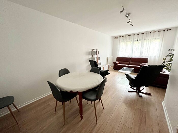 Appartement à louer - Carnot Gambetta, Suresnes - 3 pièces - 2 chambres