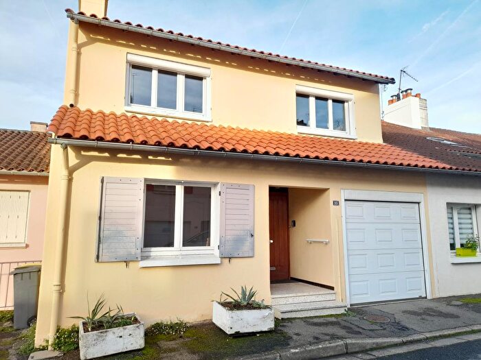 Poitiers, Couronneries : Maison 5 pièces à vendre