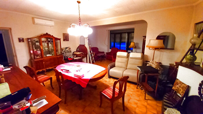 Appartement à vendre - Bédarieux - 4 pièces - 2 chambres