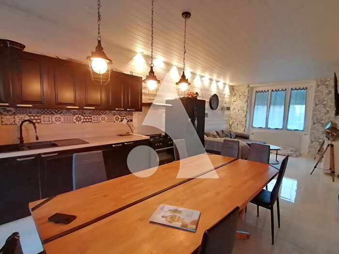 Maison à vendre - Saint-Vallier - 6 pièces - 3 chambres