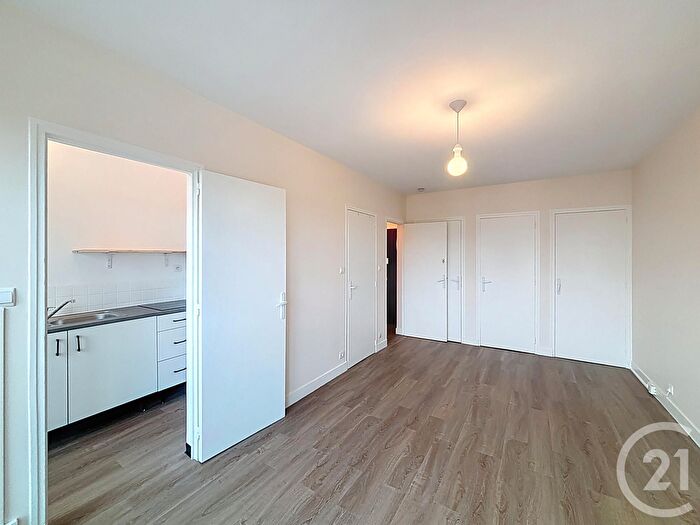 Appartement à louer - Troyes, Marots - 1 pièce