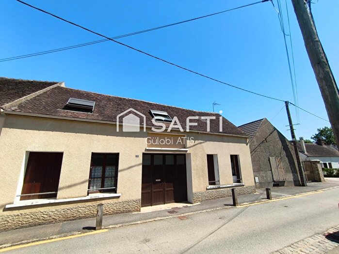 Villeneuve-la-Guyard : Maison 5 pièces à vendre