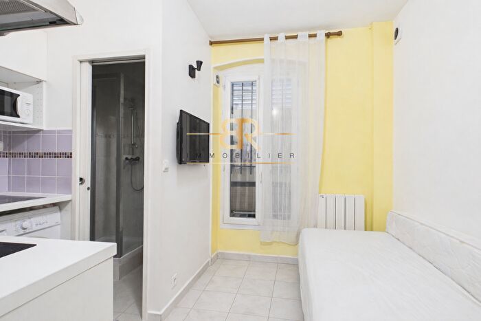 Appartement à vendre - Paris e , Epinettes, Bessières - 2 pièces - 1 chambre