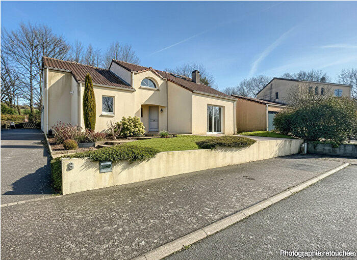 Maison à vendre - Cholet, Le Puy Saint-Bonnet - 5 pièces - 4 chambres