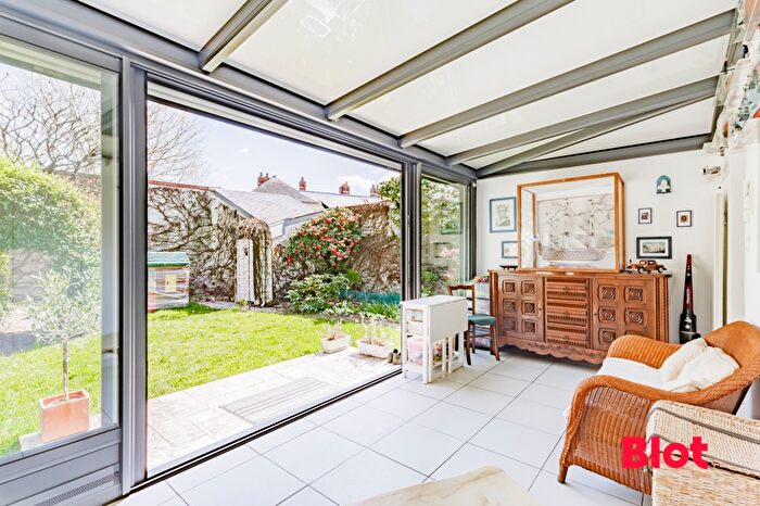 Maison à vendre - Nantes, Hauts-Pavés, Saint-Pasquier, Saint-Félix, Université - 6 pièces - 4 chambres