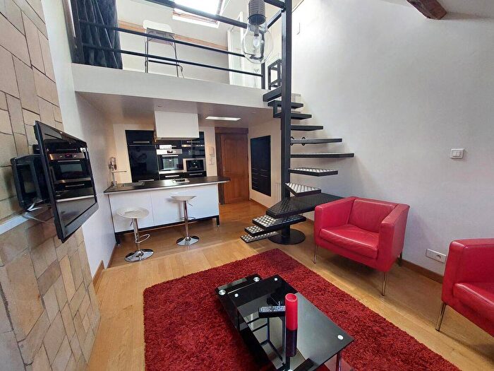 Appartement à louer - Centre Ville, Reims - 1 pièce