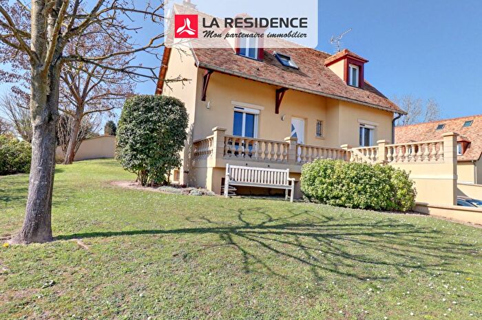 Maison à vendre - Bonnières-sur-Seine - 5 pièces - 3 chambres