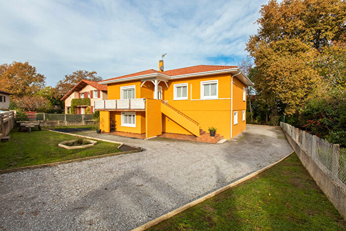 Maison à vendre - Aire-sur-lAdour - 7 pièces - 6 chambres