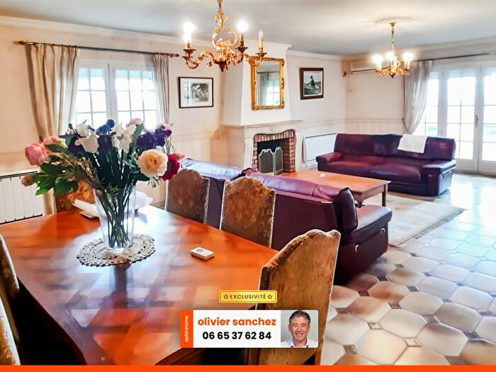 Maison à vendre - Volvic - 5 pièces - 3 chambres