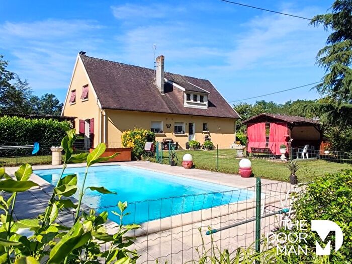 Maison à vendre - Ménesplet - 8 pièces - 5 chambres