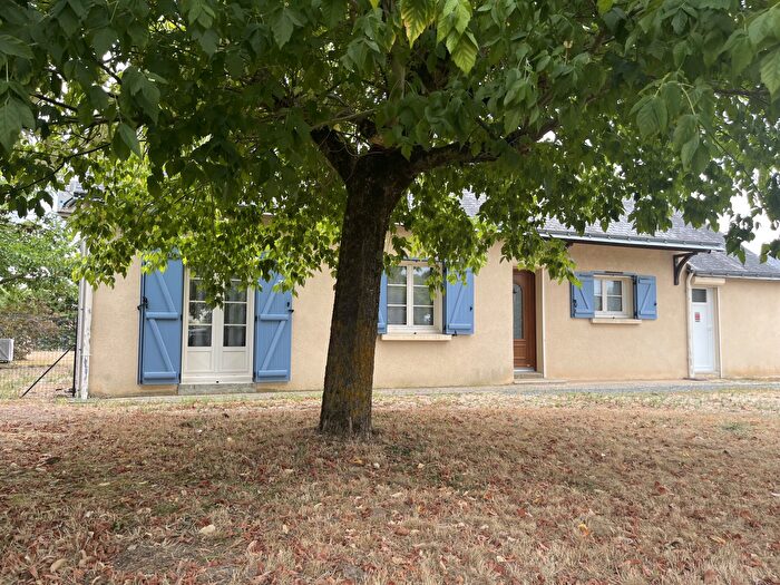 Saint-Philbert-du-Peuple : Maison 4 pièces à vendre