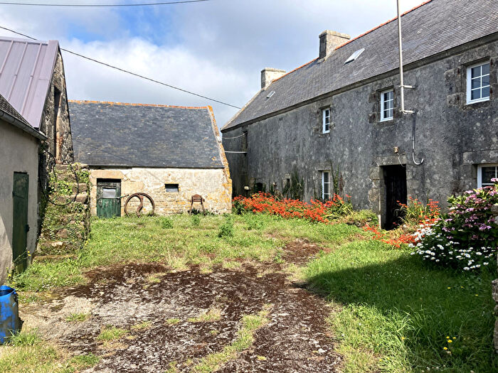 Maison à vendre - Plozévet - 6 pièces - 4 chambres