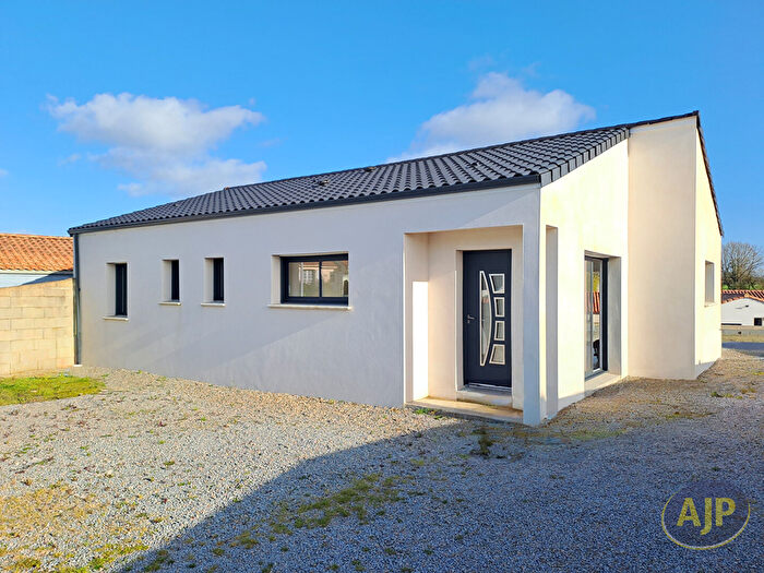 Maison à vendre - Froidfond - 4 pièces - 3 chambres