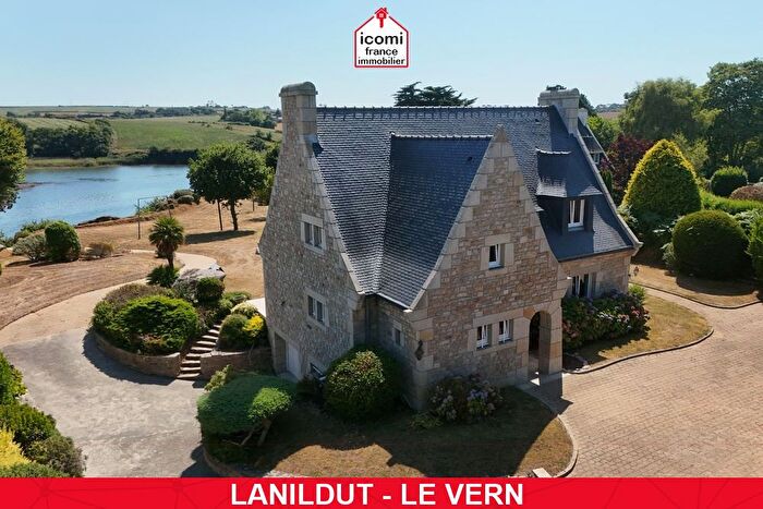 Maison 8 pièces à Lanildut, à vendre