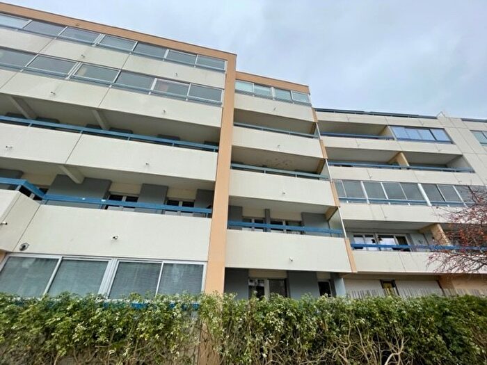Appartement 1 pièce à louer à Quartiers Ouest, Bourg l'Evesque