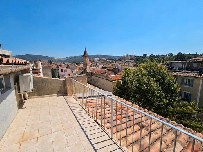 Appartement 1 pièce à louer - Centre Ville, Aubagne