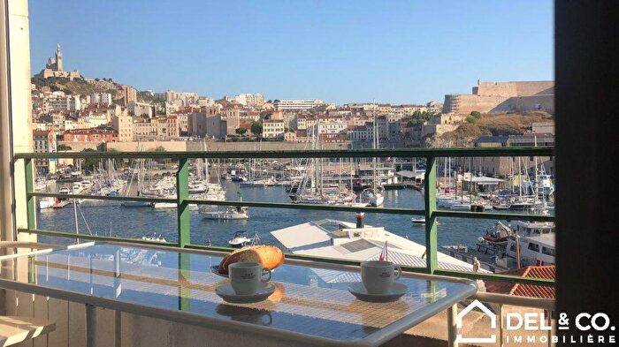 Appartement à louer - Hôtel de Ville, Marseille ème arrondissement - 3 pièces - 2 chambres