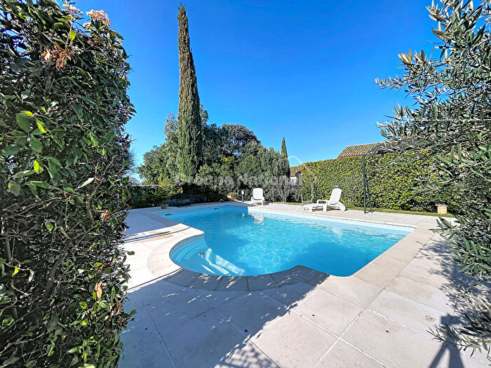 Maison à vendre - Rochegude - 8 pièces - 5 chambres