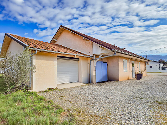 Maison à vendre - Peyrieu - 7 pièces - 4 chambres