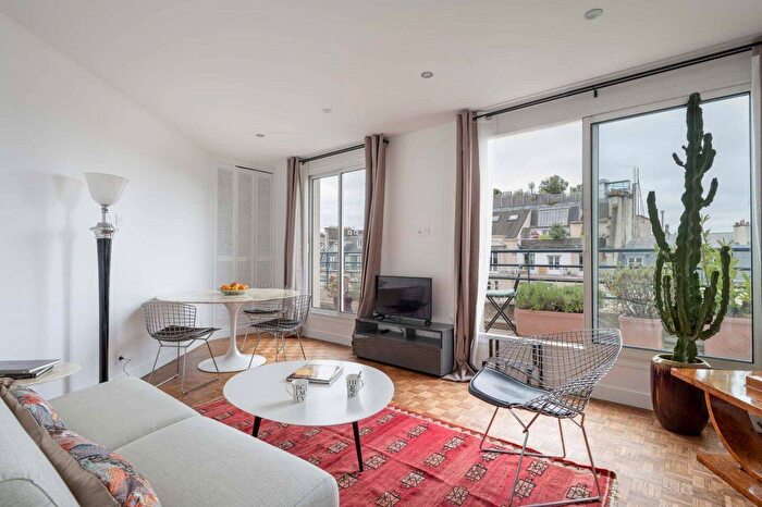 Appartement à louer - Muette Nord, Paris ème arrondissement - 2 pièces - 1 chambre