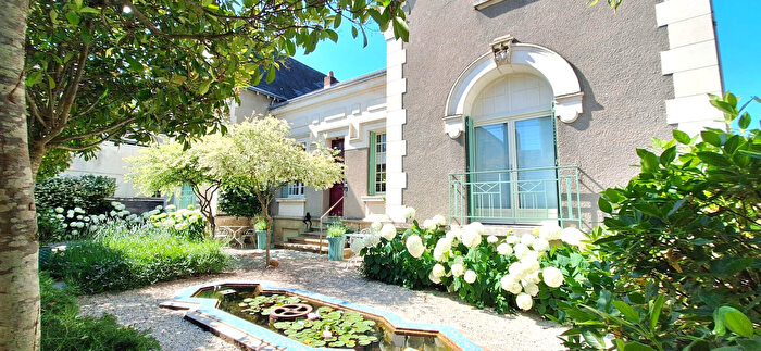Maison 12 pièces à vendre à Chinon