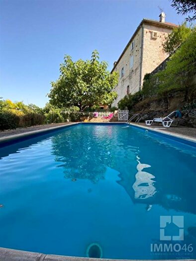 Maison à vendre - Pradines - 12 pièces - 9 chambres