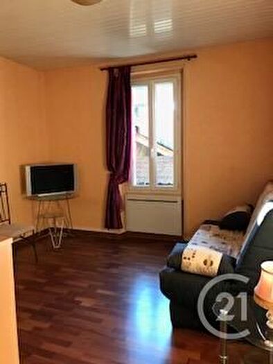 Appartement à louer - Montluçon, Saint-Jean, Chantoiseau, Ilets - 1 pièce