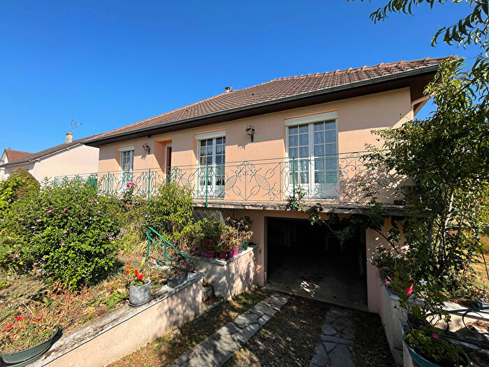 Nogent-le-Rotrou : Maison 5 pièces à vendre