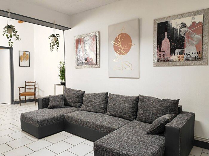 Appartement à louer - Sud, Esbly - 6 pièces - 5 chambres