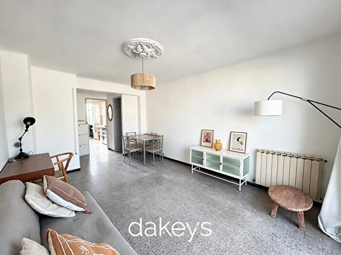 Marseille 5ème, Saint-Pierre : Appartement 3 pièces à louer