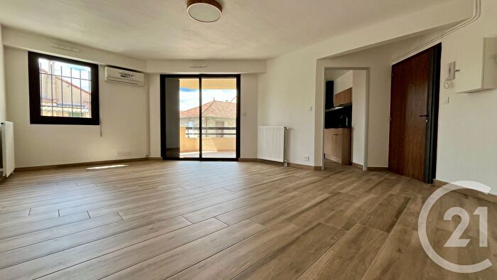 Appartement à louer - Alès, Centre-ville - 3 pièces - 2 chambres