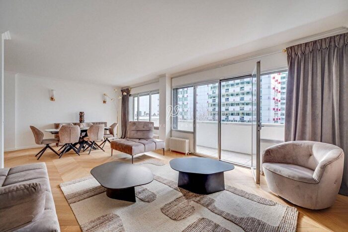 Appartement à louer - Dupleix-Motte Picquet, Paris ème arrondissement - 5 pièces - 3 chambres