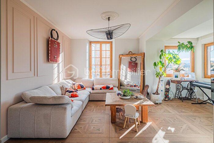 Appartement à vendre - Aix-les-Bains, Centre-ville - 5 pièces - 4 chambres