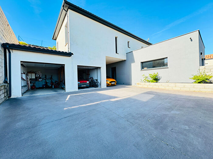 Maison à vendre - Magalas - 5 pièces - 3 chambres