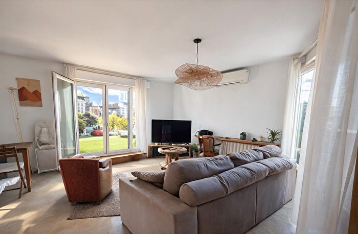 Appartement à vendre - Nice, Corniche Fleurie - 1 pièce - 1 chambre