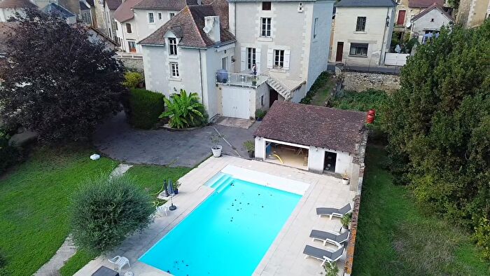 Vaux-sur-Vienne : Maison 7 pièces à vendre
